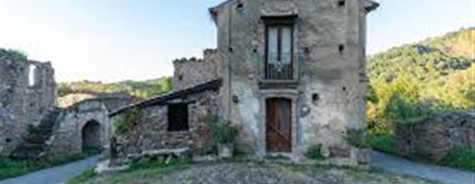 PANITTI, IL BORGO DI OTTO ABITANTI